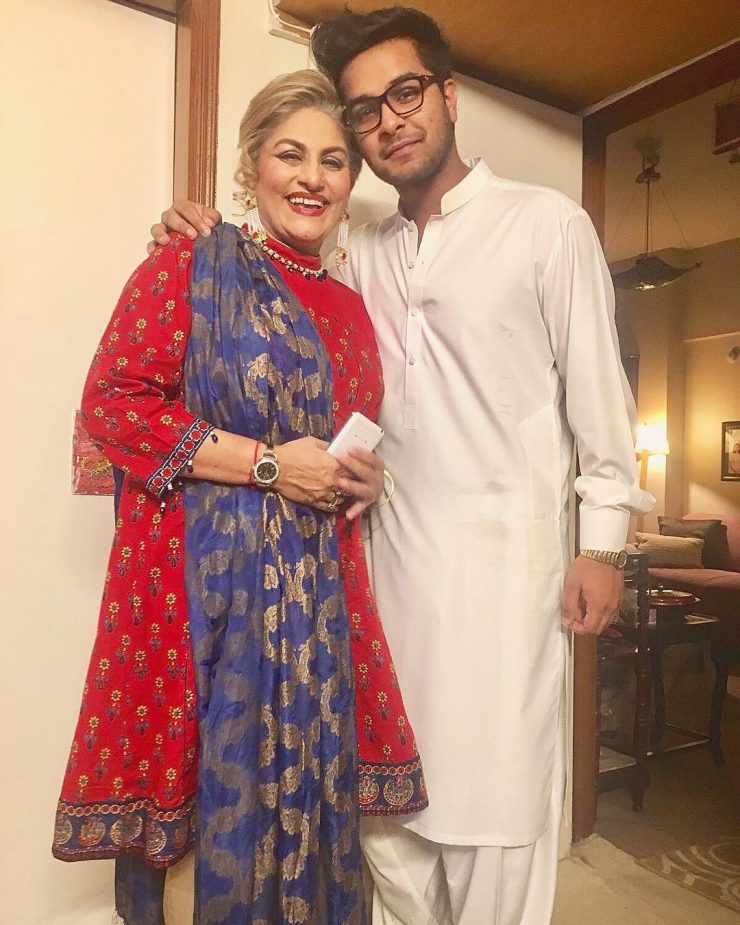 Latest Pictures of Asim Azhar with His Beloved Family | Reviewit.pk