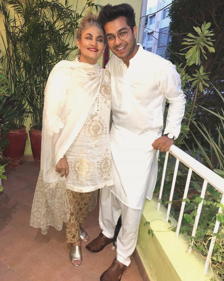 Latest Pictures of Asim Azhar with His Beloved Family | Reviewit.pk