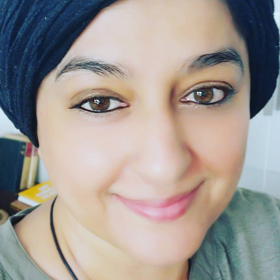 Beautiful Pictures of Brave Nadia Jamil While She Beat Cancer | Reviewit.pk