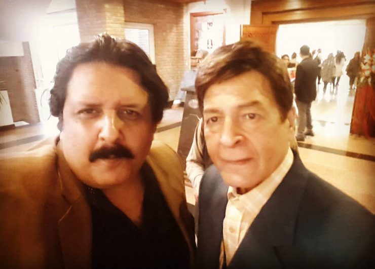 Unseen Pictures of Rehan Sheikh with Friends at Work | Reviewit.pk