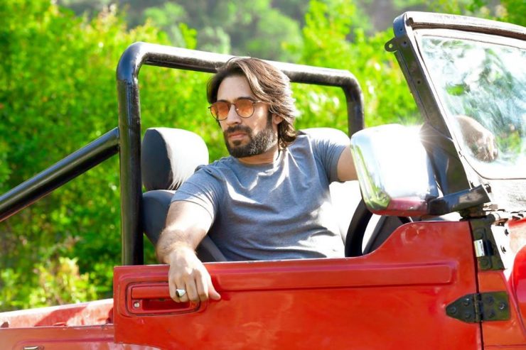 15 Pakistani Celebrities Who Are Pathan | Reviewit.pk