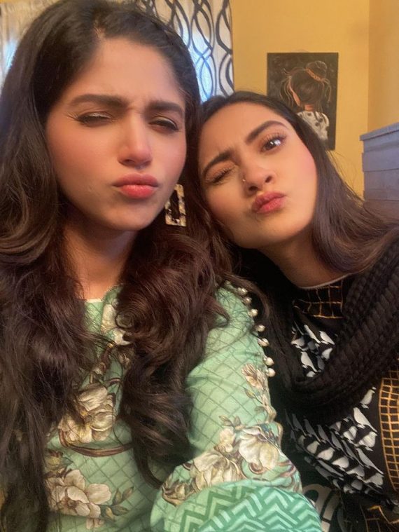 Actress Amna Malick Latest Clicks from Instagram | Reviewit.pk