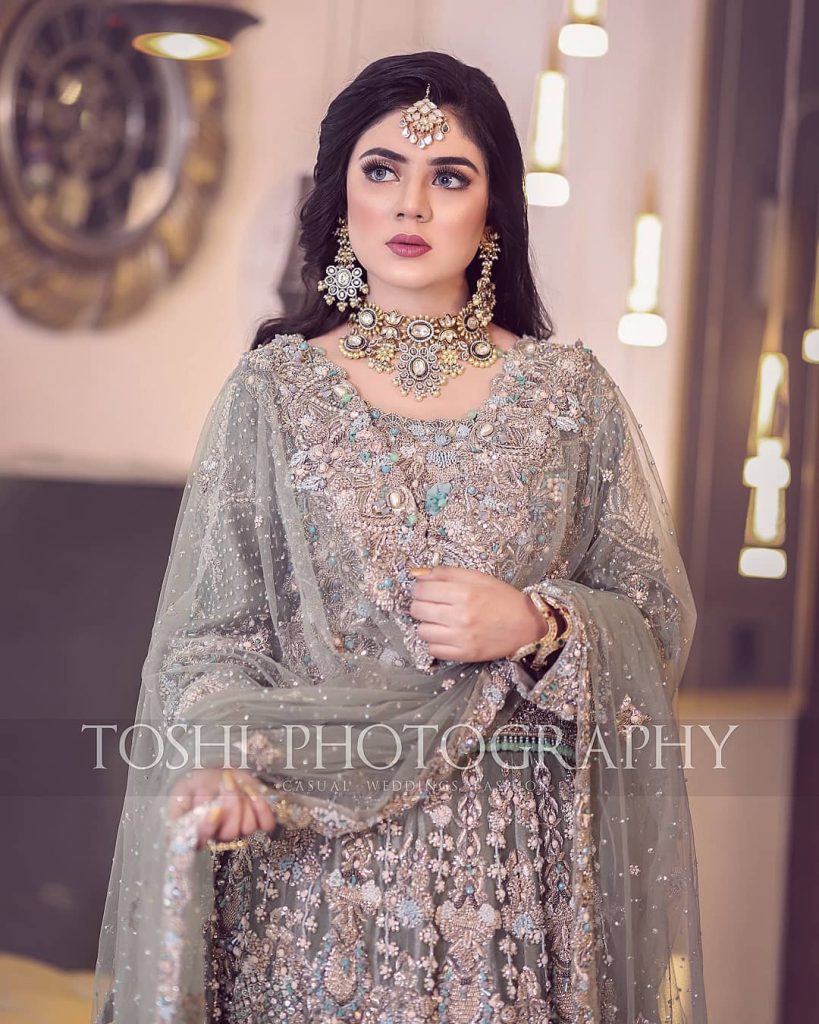 Famous Tik Toker Areeka Haq Latest Bridal Photo Shoot | Reviewit.pk