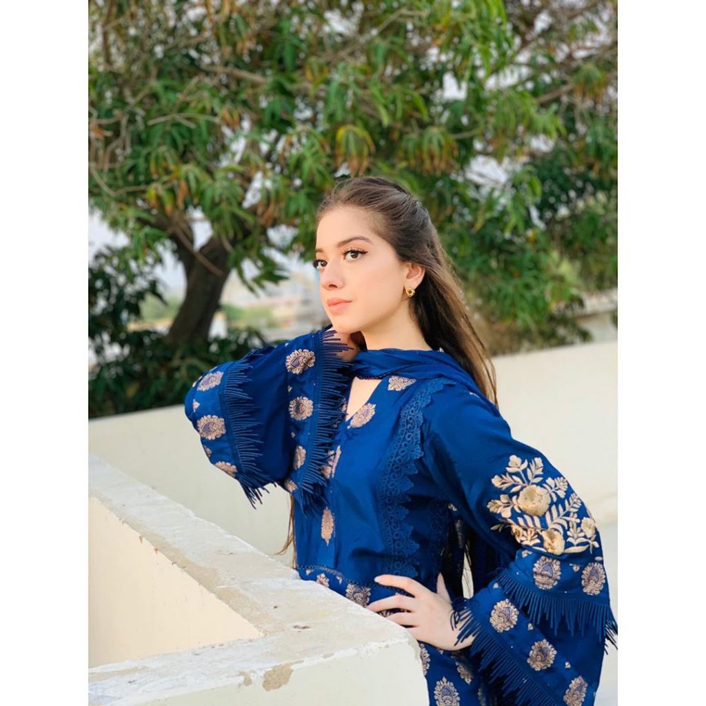 Sarah Razi and Arisha Razi Khan Latest Pictures | Reviewit.pk