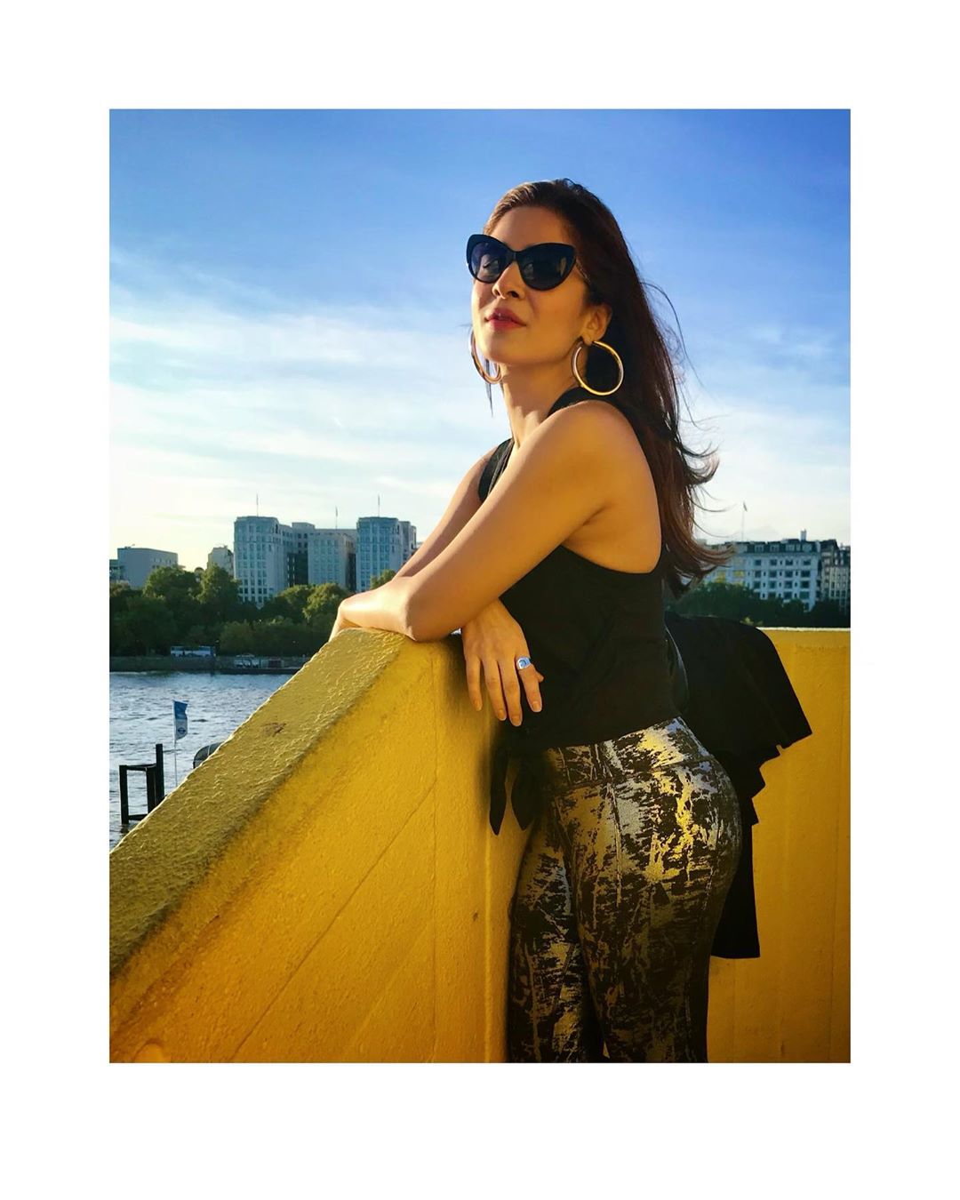 20 Pakistani Celebrities Who Should Get Married in 2020 | Reviewit.pk