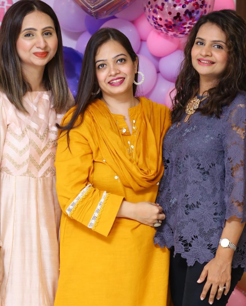 Actor Naveed Raza Daughter 5th Birthday Pictures | Reviewit.pk