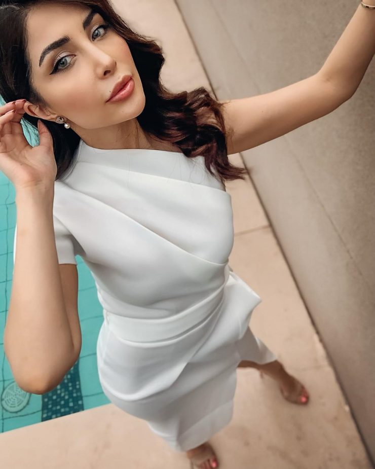 Sabeeka Imam is Looking Gorgeous in Her Instagram Pictures | Reviewit.pk