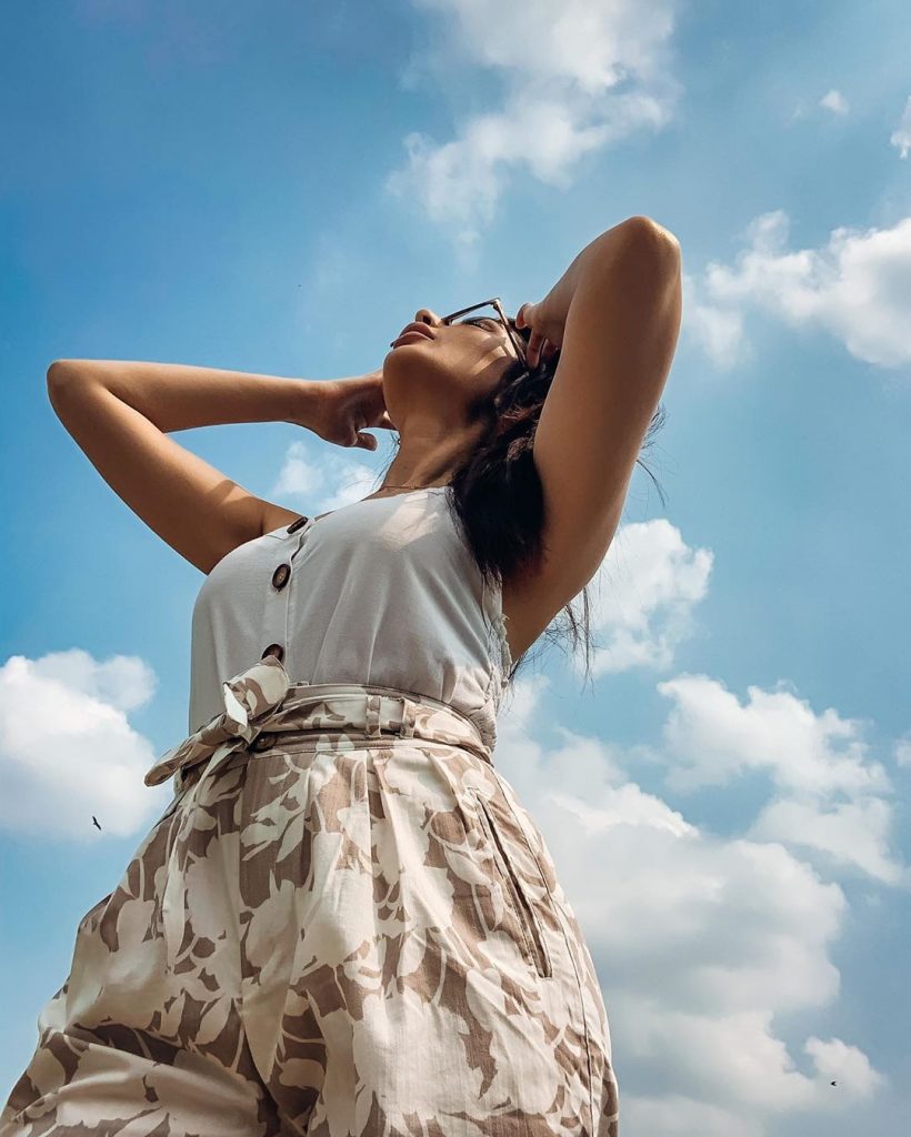 Sabeeka Imam is Looking Gorgeous in Her Instagram Pictures | Reviewit.pk