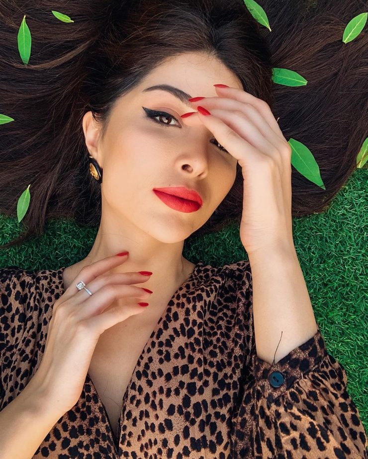 Sabeeka Imam is Looking Gorgeous in Her Instagram Pictures | Reviewit.pk