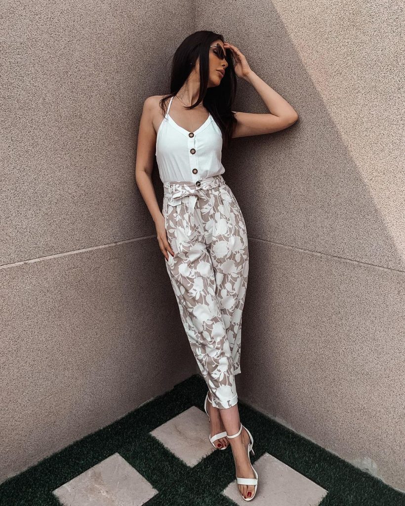 Sabeeka Imam is Looking Gorgeous in Her Instagram Pictures | Reviewit.pk