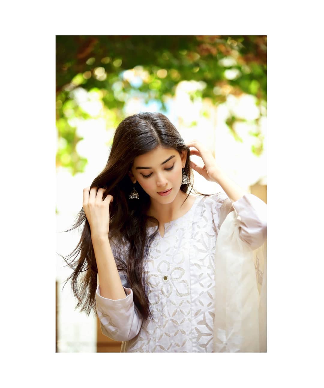 Glorious Pictures of Zainab Shabbir - Must See | Reviewit.pk