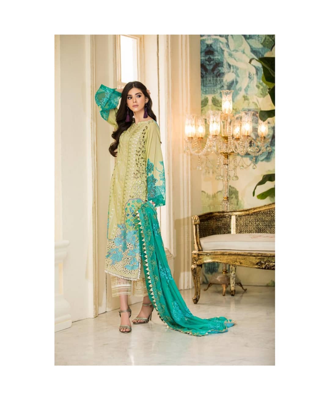 Glorious Pictures of Zainab Shabbir - Must See | Reviewit.pk