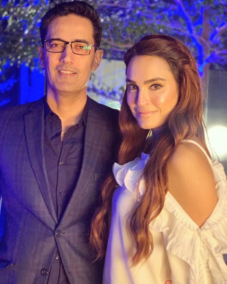 Latest Pictures Of Nadia Hussain With Her Family | Reviewit.pk