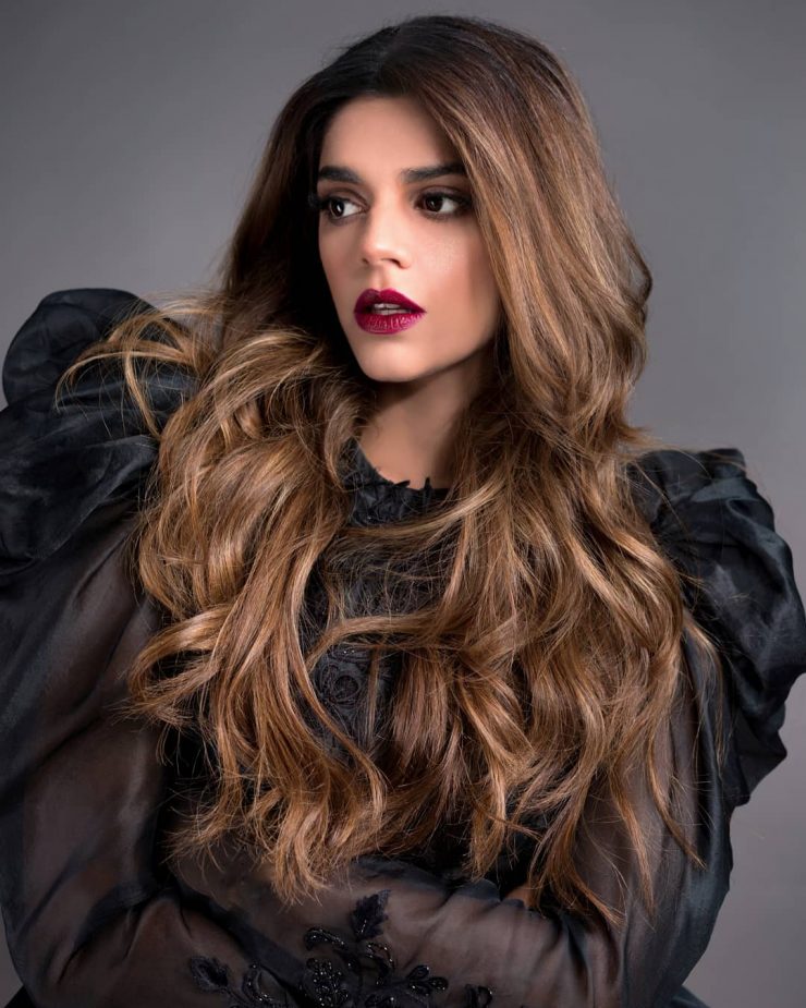 30 Amazing and Bold Pictures Of Sanam Saeed | Reviewit.pk