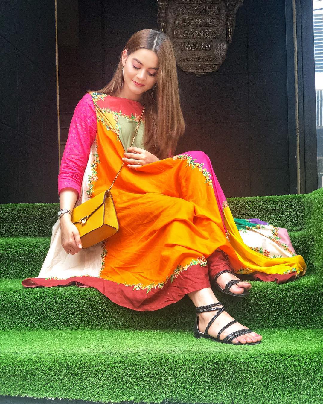 Top 10 Beautiful Dresses Worn By Minal Khan | Reviewit.pk