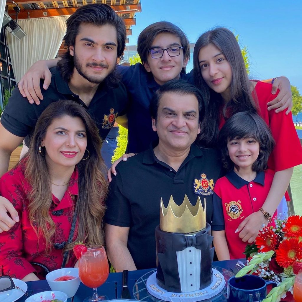Famous Drama Producer Abdullah Kadwani with his Family | Reviewit.pk