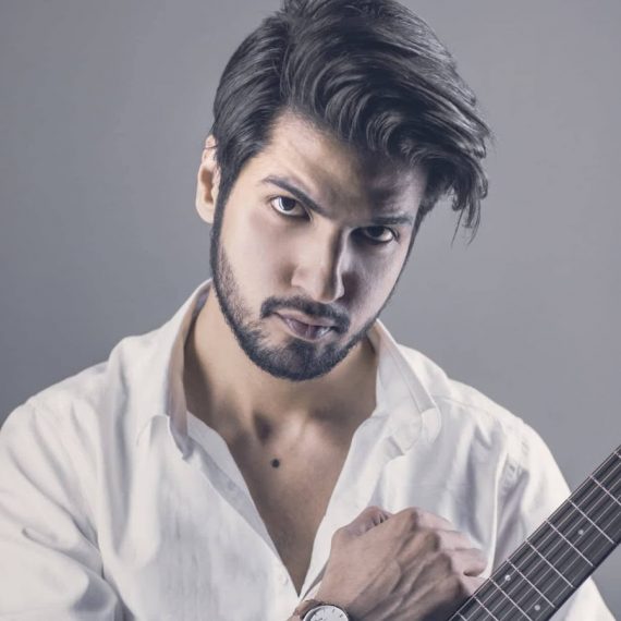 Abdullah Qureshi Welcomes His First Child In The World | Reviewit.pk