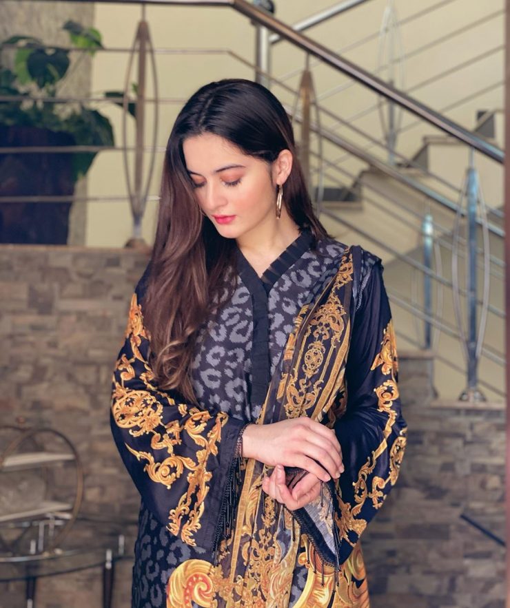 Beautiful Clicks of Gorgeous Aiman Khan from her Instagram | Reviewit.pk