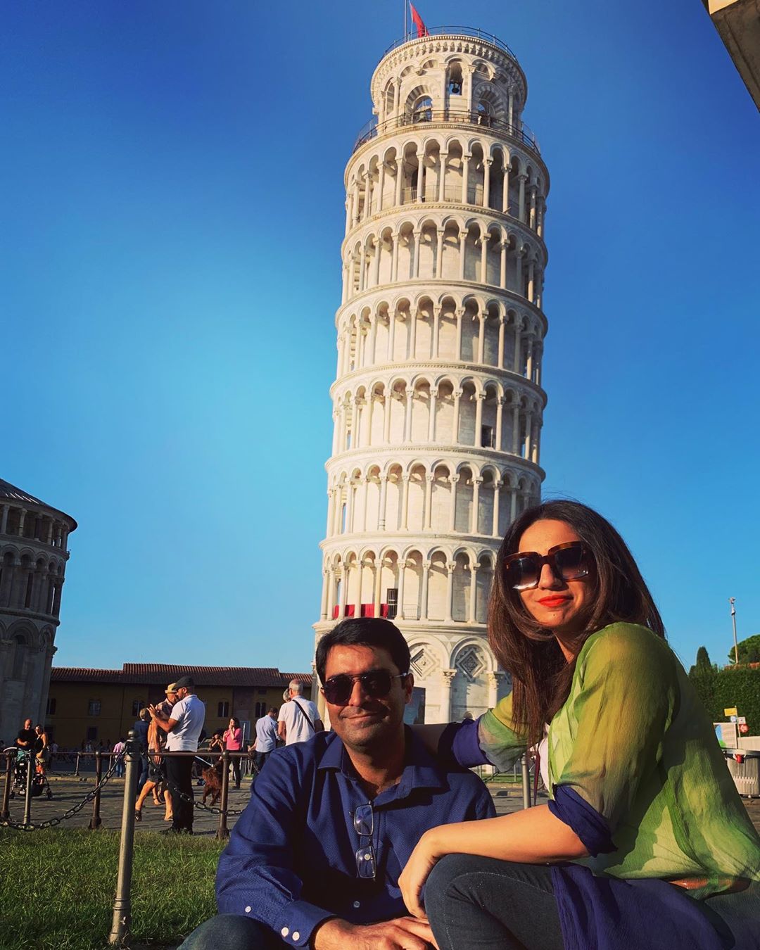 Anchor Maria Memon Celebrated 37th Birthday With Husband | Reviewit.pk