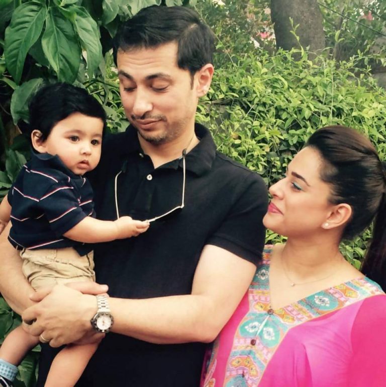 Mehreen Raheal Celebrates Birthday Of Her Children | Reviewit.pk