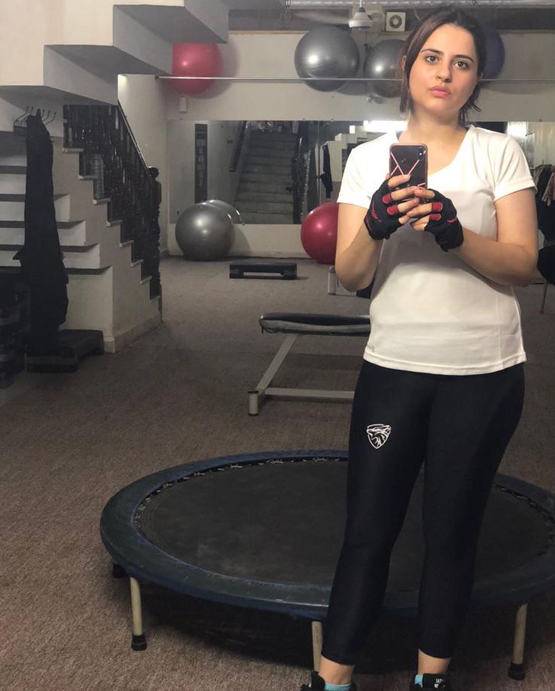 Fatima Effendi Gives Befitting Answer To Body Shamers | Reviewit.pk