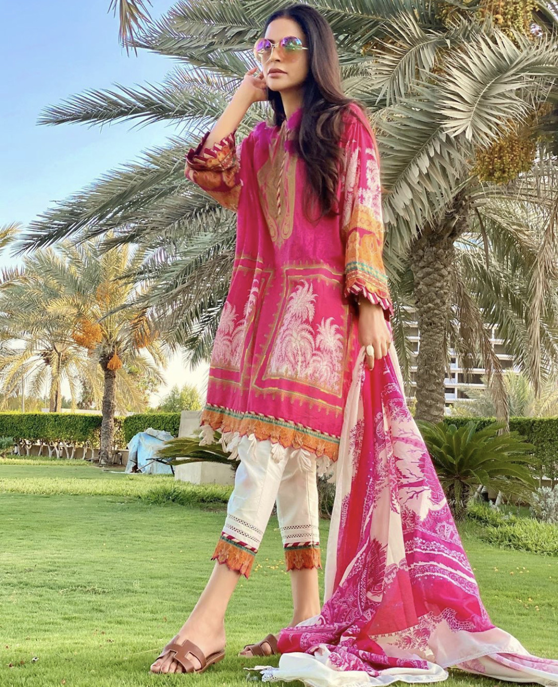 Famous Model Fouzia Aman Celebrating Her Bithhday-Pictures | Reviewit.pk