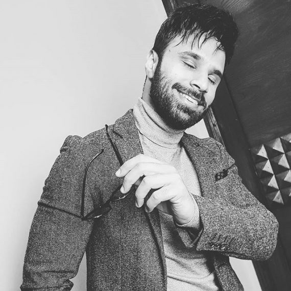 Here Is Why Rahim Pardesi Got His Name Removed From Hum Awards ...