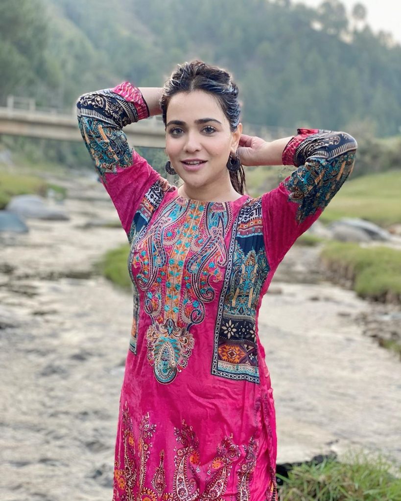Humaima Malick Latest Pictures from Northern Pakistan | Reviewit.pk