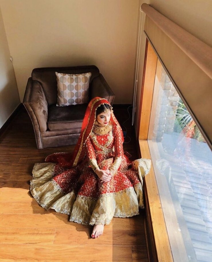 Kinza Hashmi Latest Pictures From Instagram | Reviewit.pk