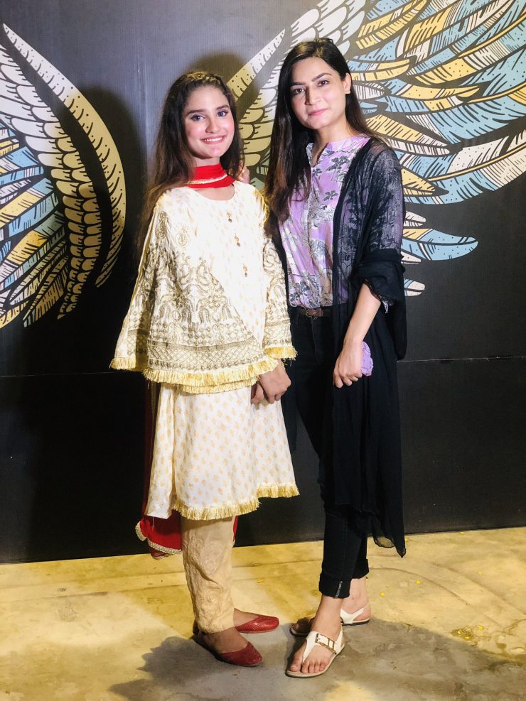 Social Media Sensation Nimra Ali Breaks Into Tears | Reviewit.pk