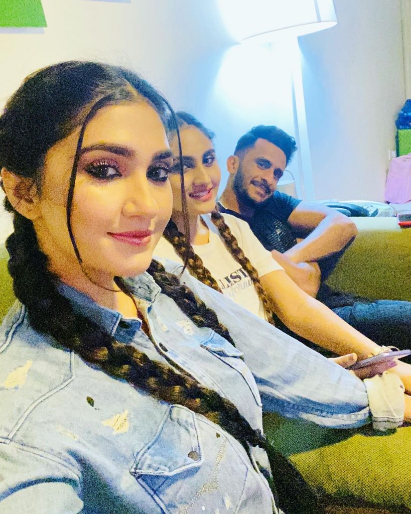 Cricketer Hassan Ali with his wife Samyah - Adorable Pictures | Reviewit.pk