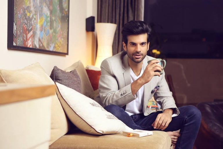 Adnan Malik Shared Memorable Clicks With Mahira Khan | Reviewit.pk