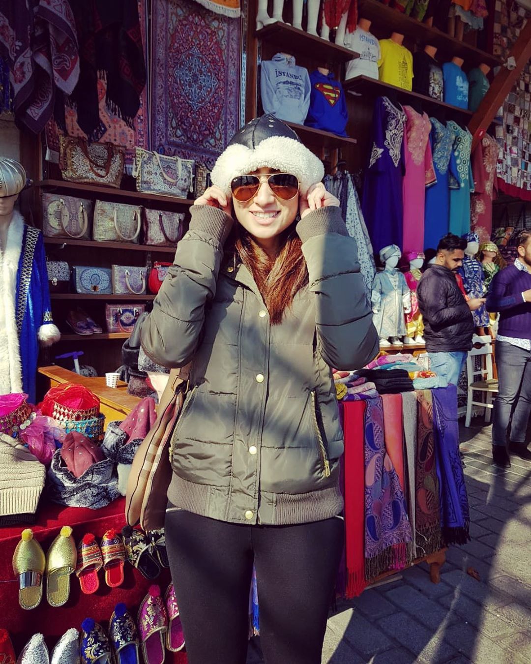 Unseen Pictures of Anoushey Ashraf while her Travels Across the Globe ...