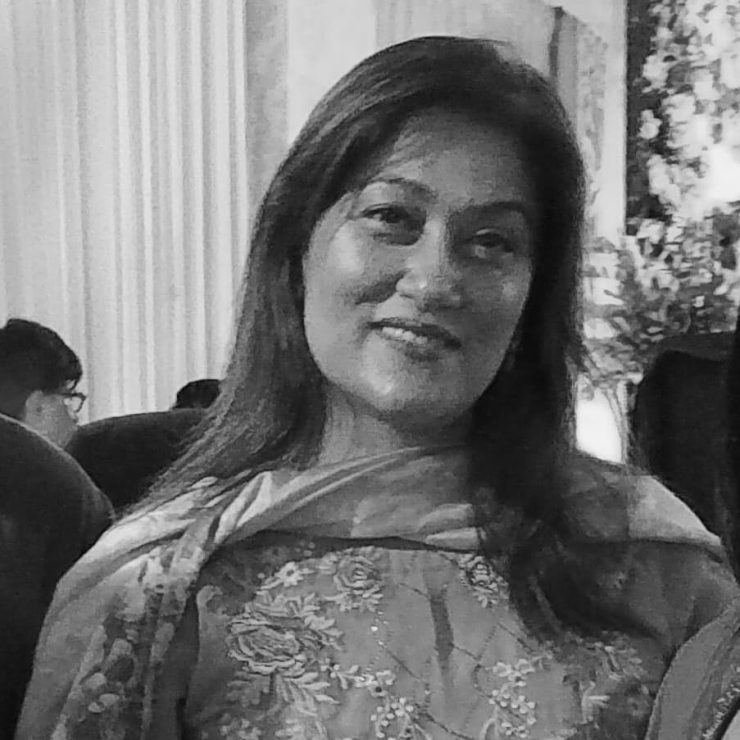 Adorable Pictures of the Famous Irsa Ghazal | Reviewit.pk