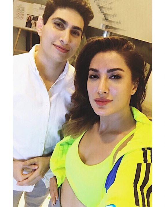 Bold Photos of Mehwish Hayat are All Over the Internet | Reviewit.pk