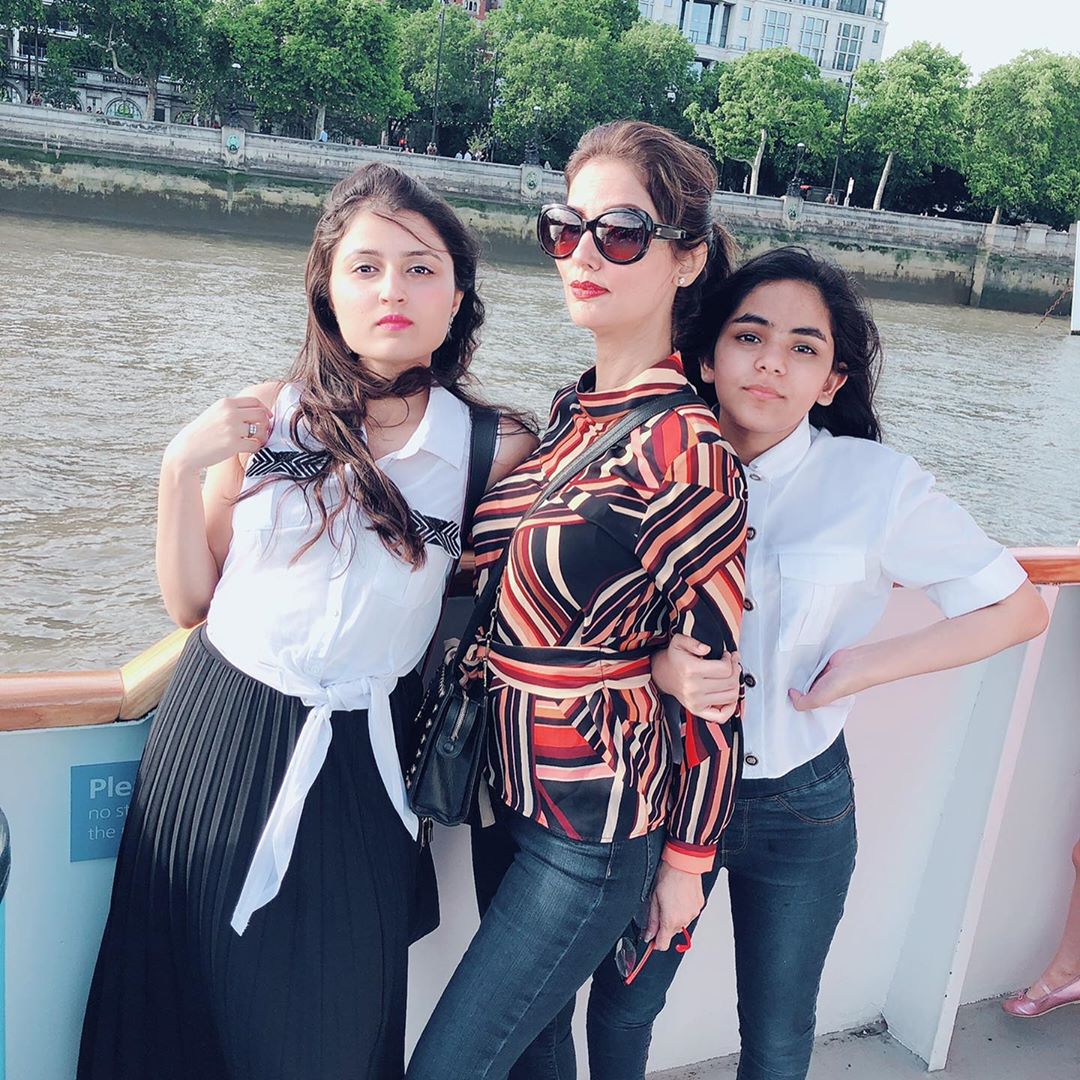 Unseen and Latest Pictures Of Natasha Hussain With Her Beautiful ...