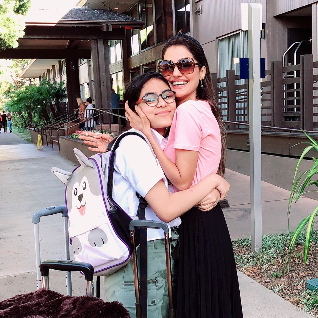 Unseen and Latest Pictures Of Natasha Hussain With Her Beautiful ...