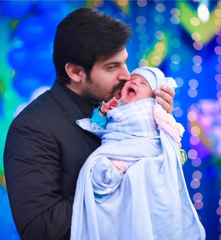 Unseen Family Photos of Lollywood Actor Babrak Shah | Reviewit.pk