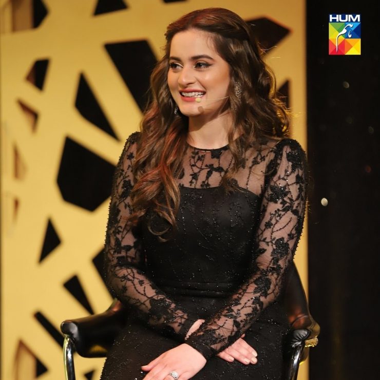 Aiman Khan Won the Most Followed Celebrity in Pakistan Award by Hum ...