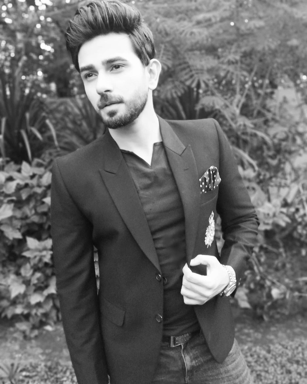 Ali Ansari's Journey From RJ To An Actor | Reviewit.pk