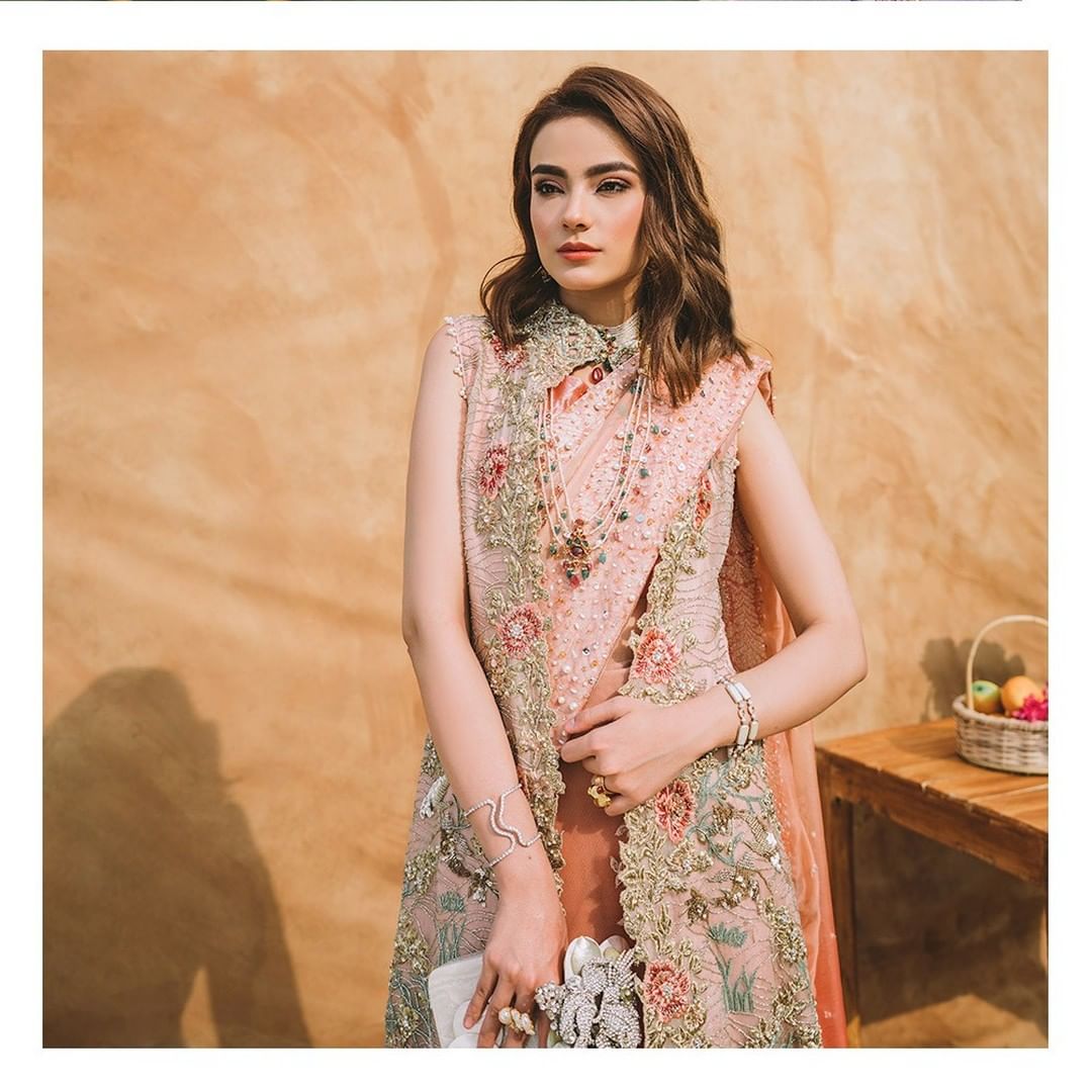 Alyzeh Gabol Is A Vision In Heavy Traditional Dresses | Reviewit.pk