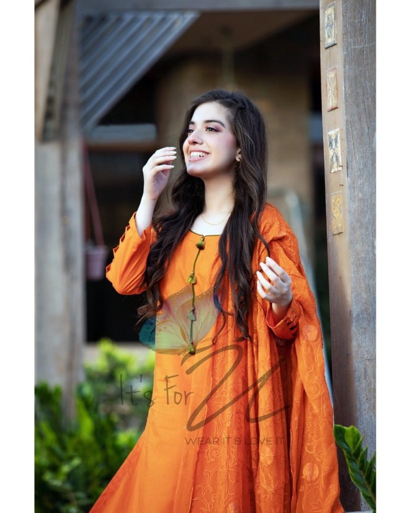 Latest Photoshoot of Arisha Razi for her Own Brand | Reviewit.pk