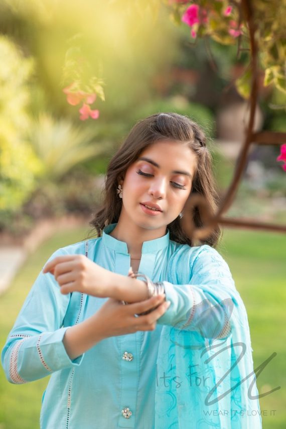 Latest Photoshoot of Arisha Razi for her Own Brand | Reviewit.pk