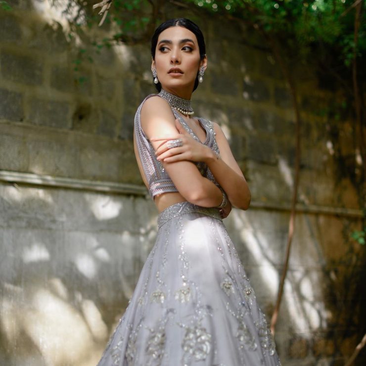 Eman Suleman Looks Gorgeous In Latest Shoot | Reviewit.pk