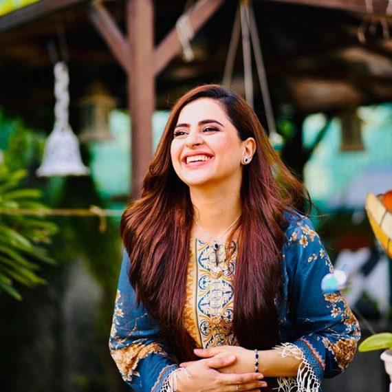 Fatima Effendi Shares Her Diet Plan | Reviewit.pk