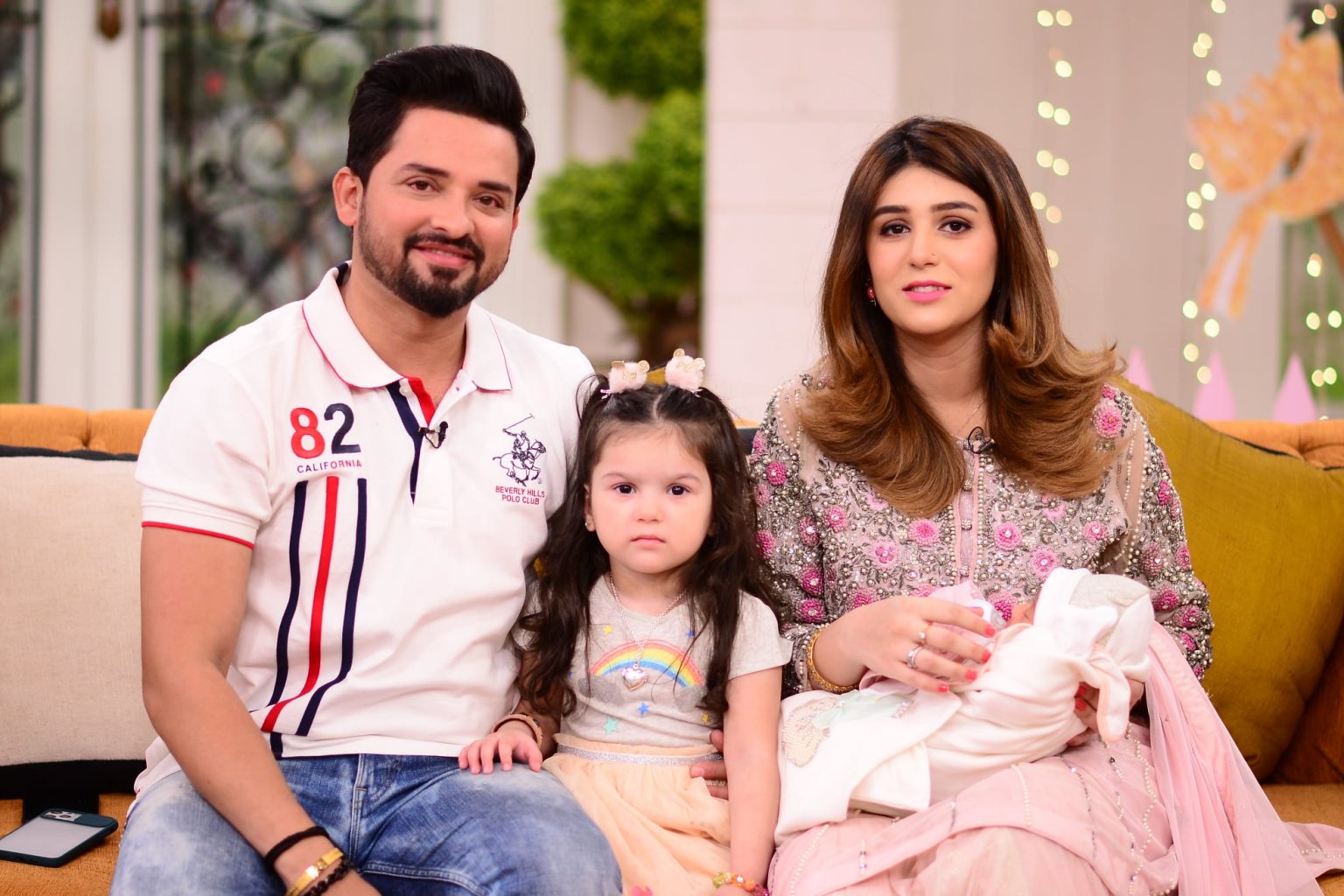 Nouman Habib With His Family And Best Friends Javeria and Saud in GMP ...