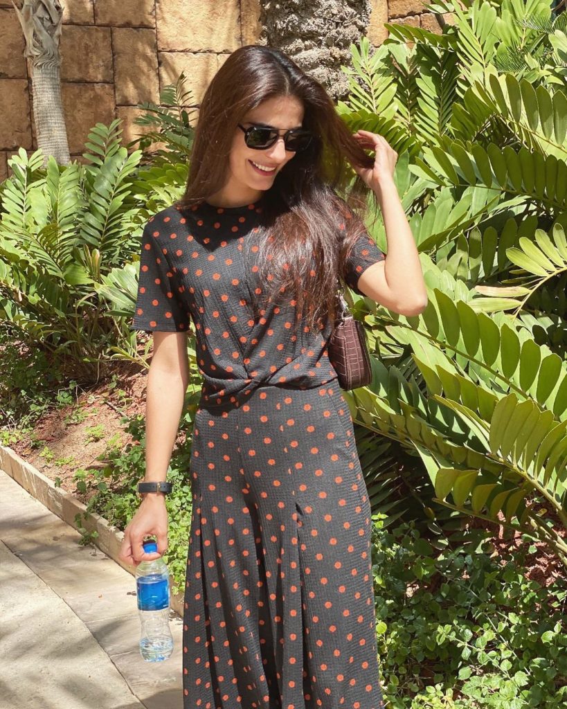 Sadia Ghaffar with Her Husband Hassan Hayat - Latest Pictures | Reviewit.pk