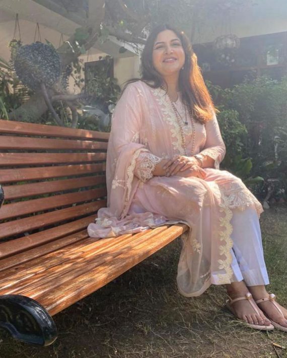 Shagufta Ijaz Latest Beautiful Pictures from her Instagram | Reviewit.pk