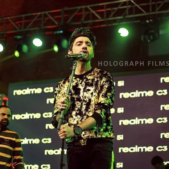 Singer Amanat Ali Blessed With Second Baby | Reviewit.pk
