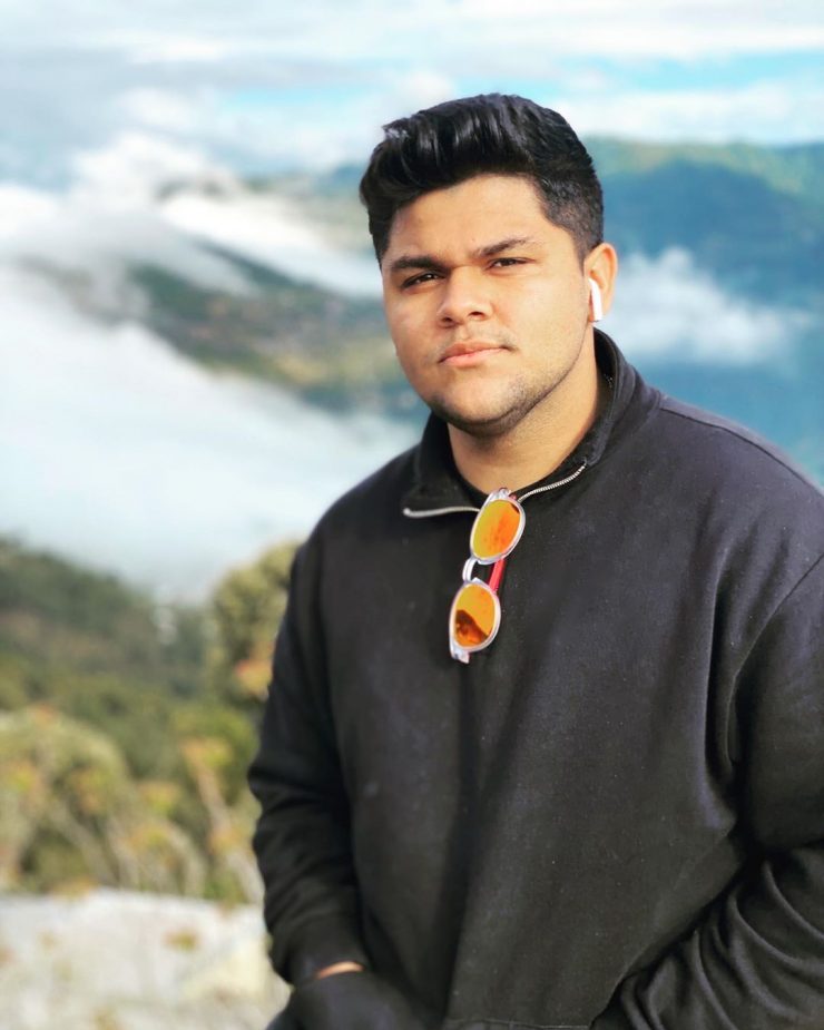 Surprising Transformation Of Cricketer Azam Khan | Reviewit.pk